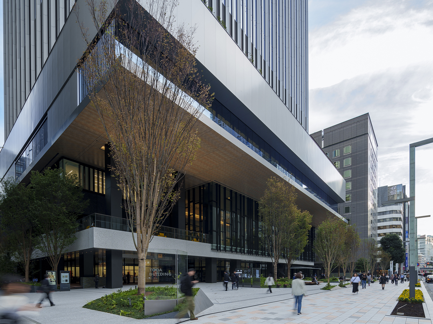 アートに満ちた芸術文化の拠点として人と街をつなぐ超高層複合ビル「TODA BUILDING」が、東京都中央区京橋に開業 | / ARTLOGUE